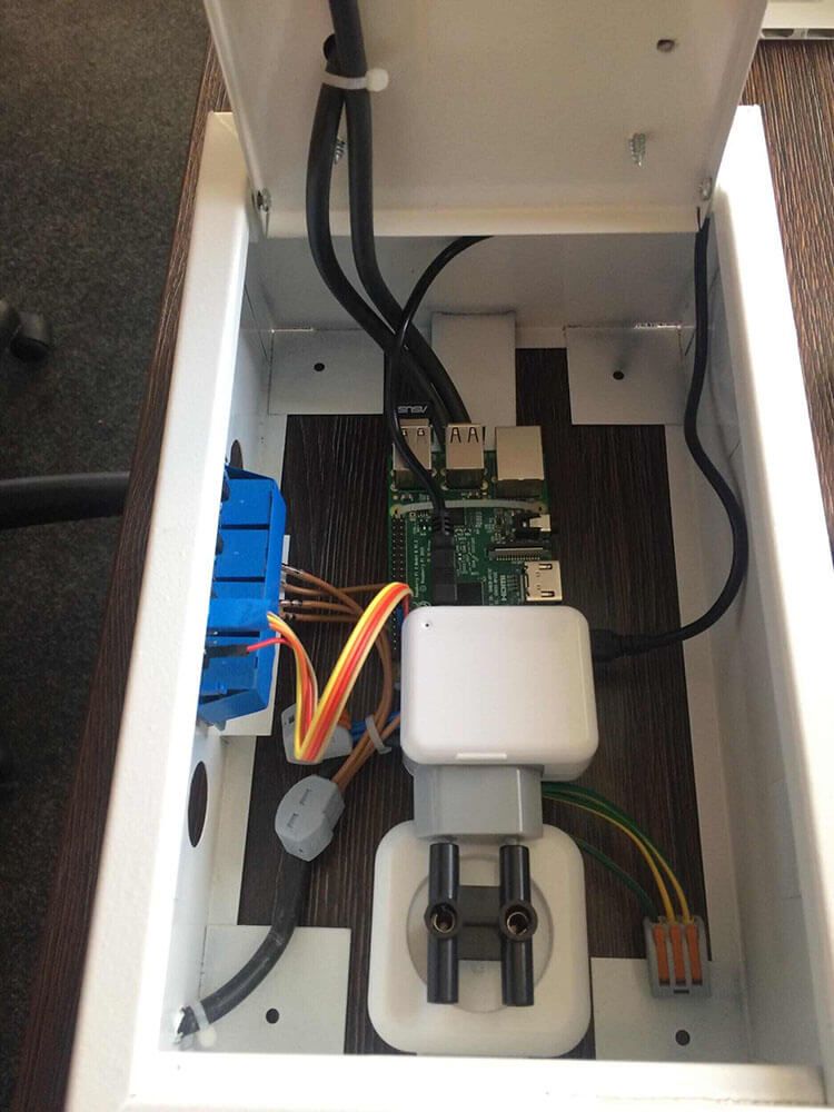 How to Make a DIY Charging Point for an Electric Car?